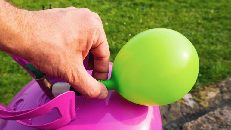 8 Best Places to Get Balloons Filled with Helium for Cheap